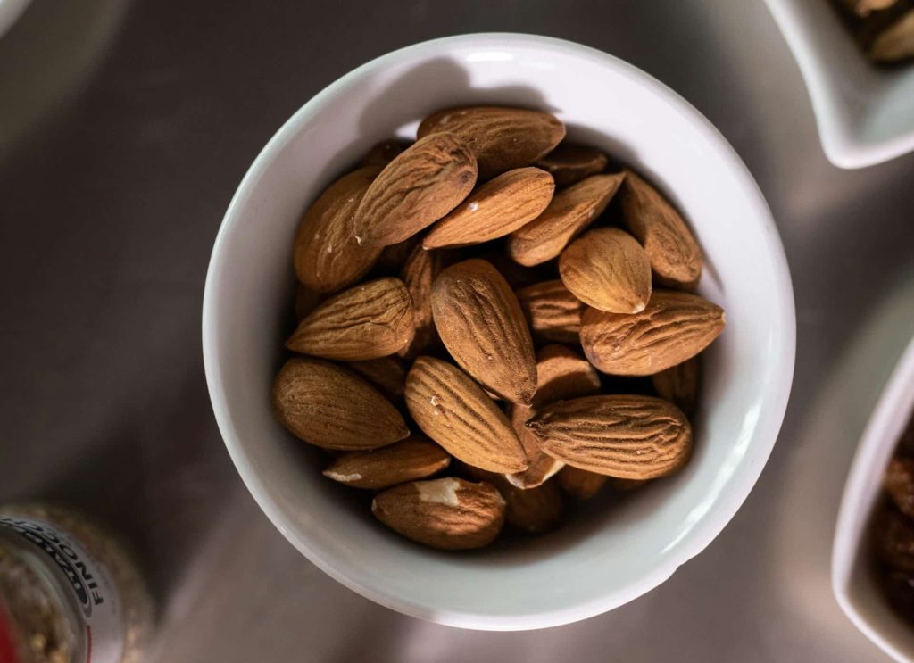 ¿Cuántas Almendras Se Debe Comer Al Día? Guía 2024