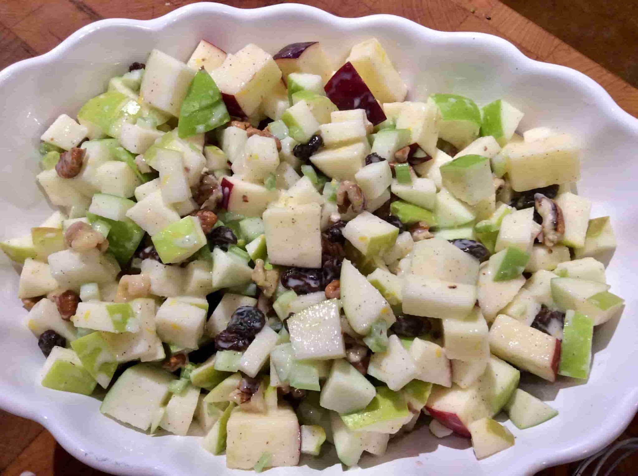 Refrescante Ensalada De Manzana Verde Y Pasas 2024